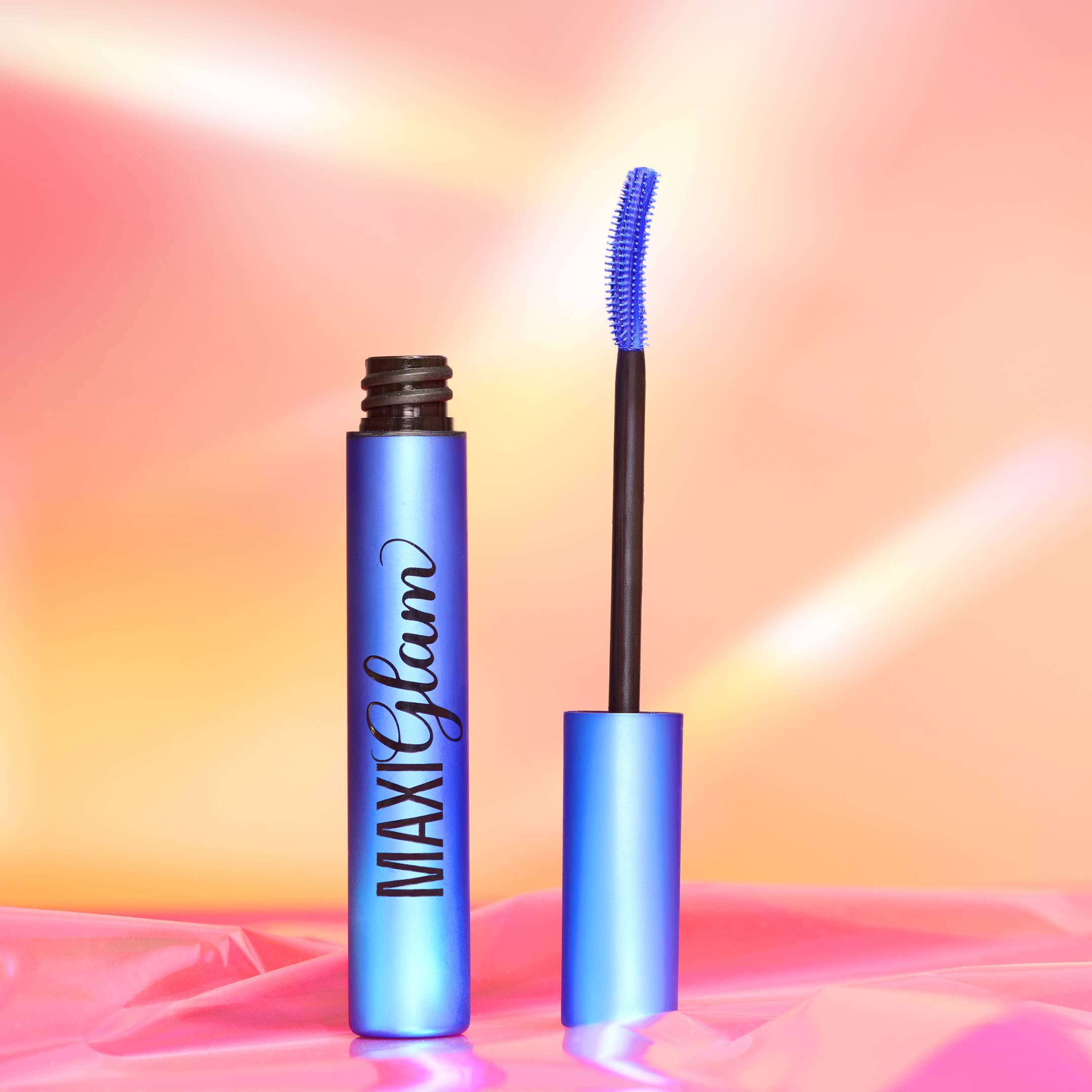 mascara adopt